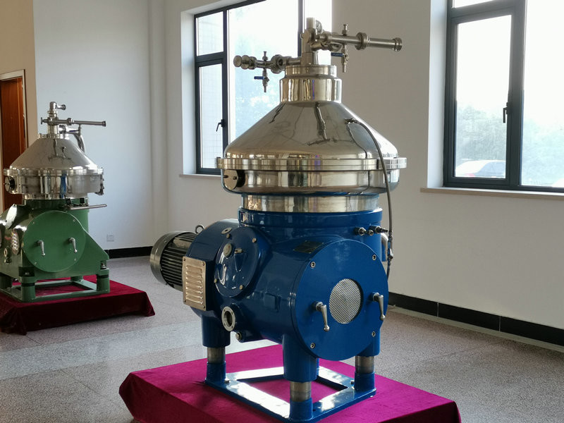 Multi Functional Industrial Oil Separator Fully Automatic High Oil Rate